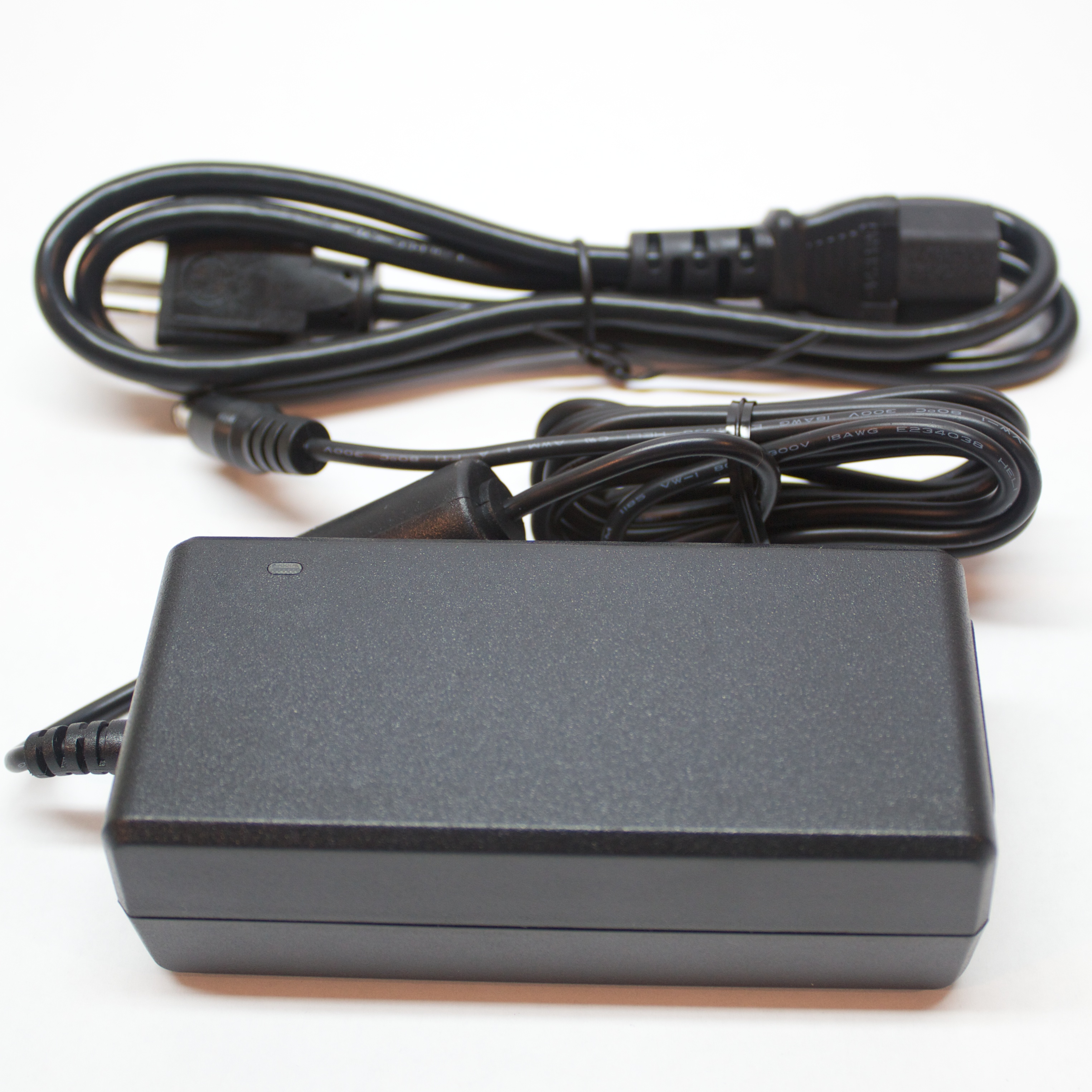 mini8 replacement power supply including AC cord – miniPCR